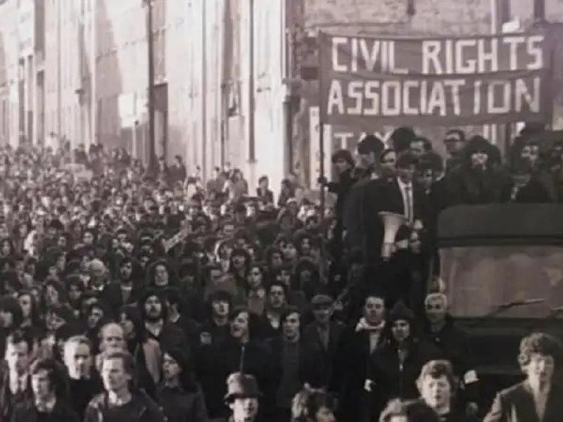 Η «Ματωμένη Κυριακή» | Alfavita