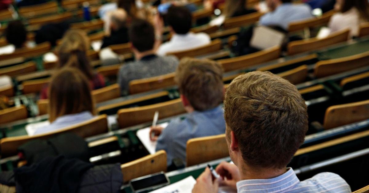 113 έγιναν τα Πανεπιστημιακά Τμήματα που το πτυχίο τους ισοδυναμεί με ...