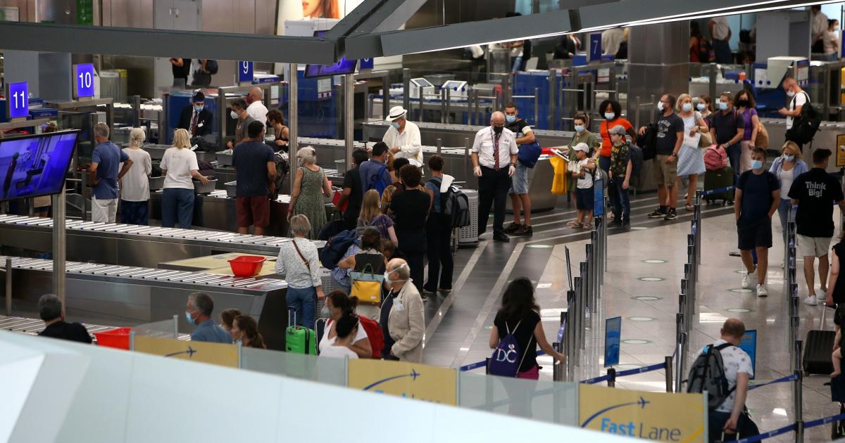 Έκρηξη κρουσμάτων στην Κίνα: Ποιες χωρες της ΕΕ θα απαιτούν αρνητικό ...