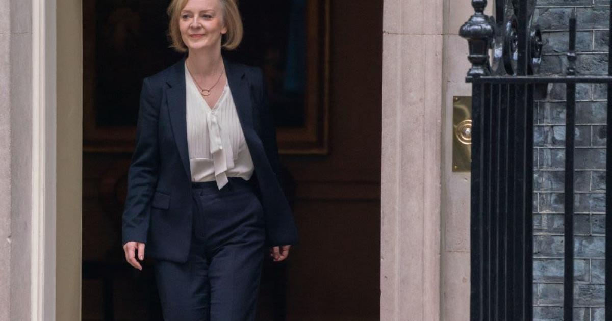 Λιζ Τρας: Ανακοίνωσε την παραίτησή της η πρωθυπουργός της Βρετανίας Λιζ ...
