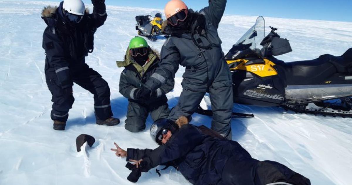Βρέθηκε μετεωρίτης 7,7 κιλών στην Ανταρκτική - Ενθουσιασμός επισημόνων ...