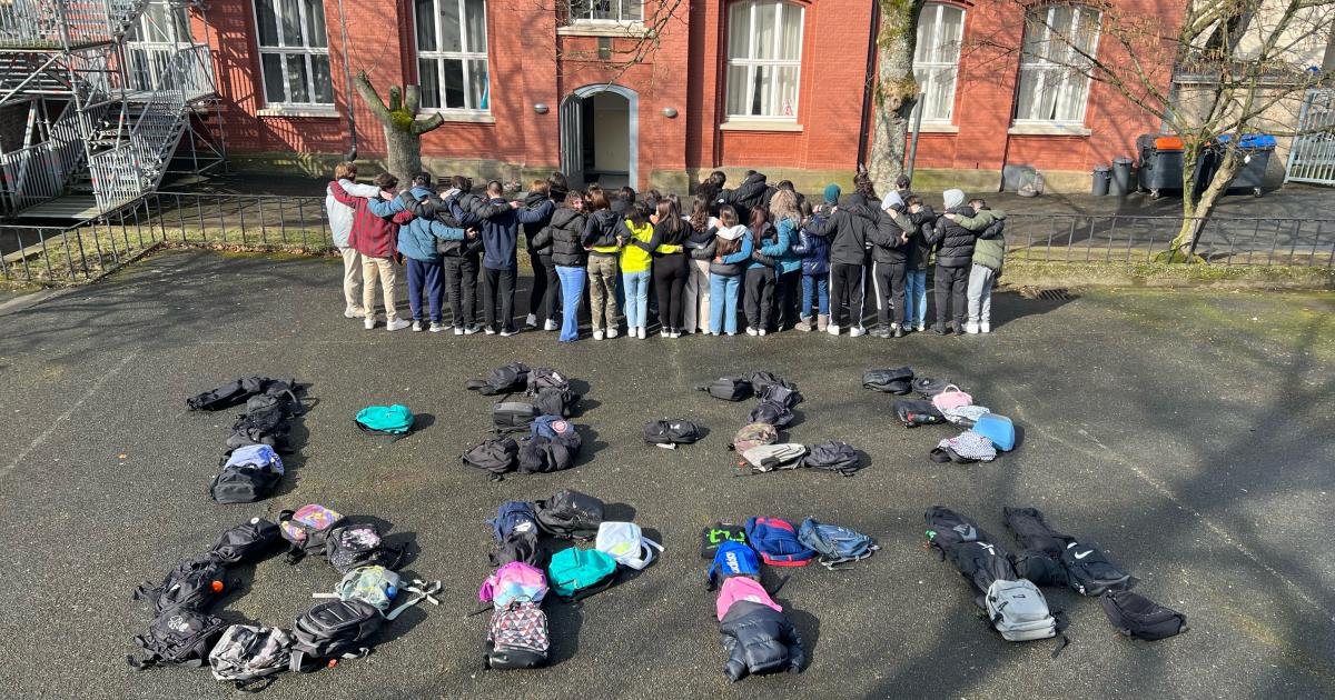 Το Ελληνικό Γυμνάσιο Λύκειο Βούπερταλ (Γερμανία) θύμωσε... | Alfavita