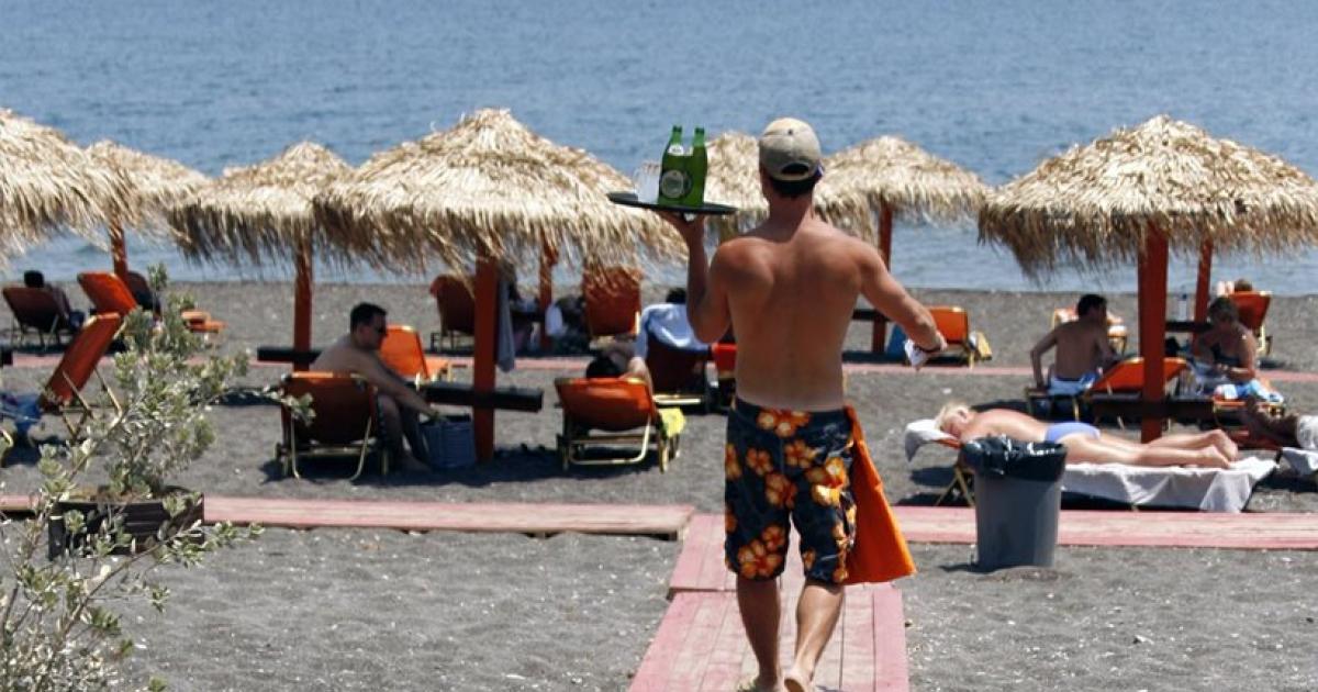 Daily Mail: Ποιο νησί έχει ξαπλώστρες που αγγίζουν έως και τα 700 ευρώ | Alfavita