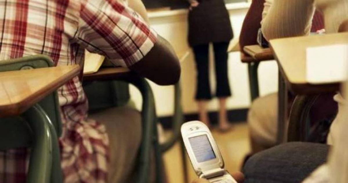 Σχολεία: Από σήμερα Δευτέρα ισχύουν τα μέτρα για τα κινητά τηλέφωνα και ...