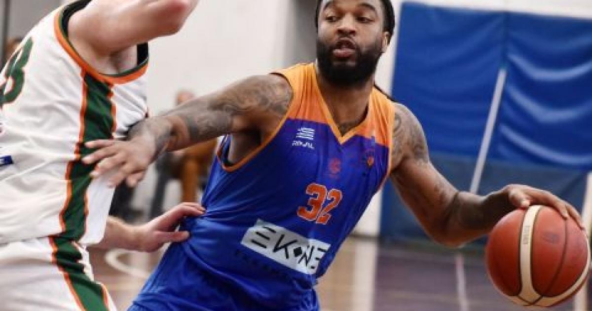 Σοκ σε Αμύντα και Πανιώνιο: Σκοτώθηκε ο Ντόνοβαν Μάρσαλ | Alfavita