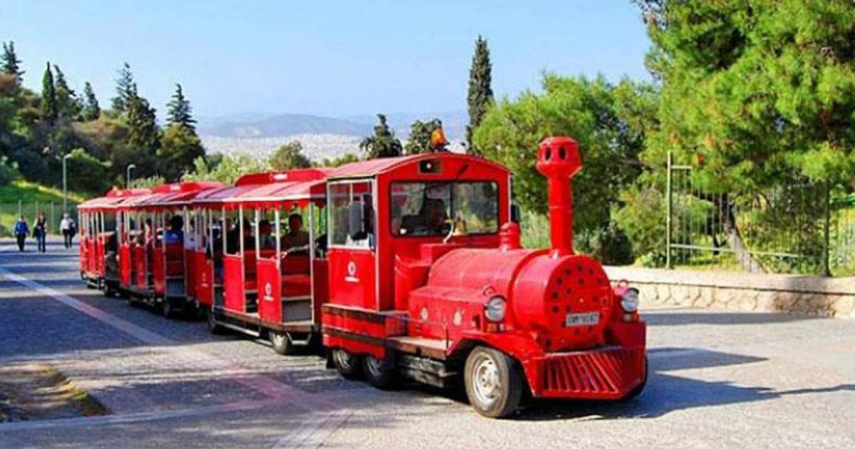 Τουριστικό τρενάκι παρέσυρε πεζό - Σε σοβαρή κατάσταση ο άνδρας | Alfavita