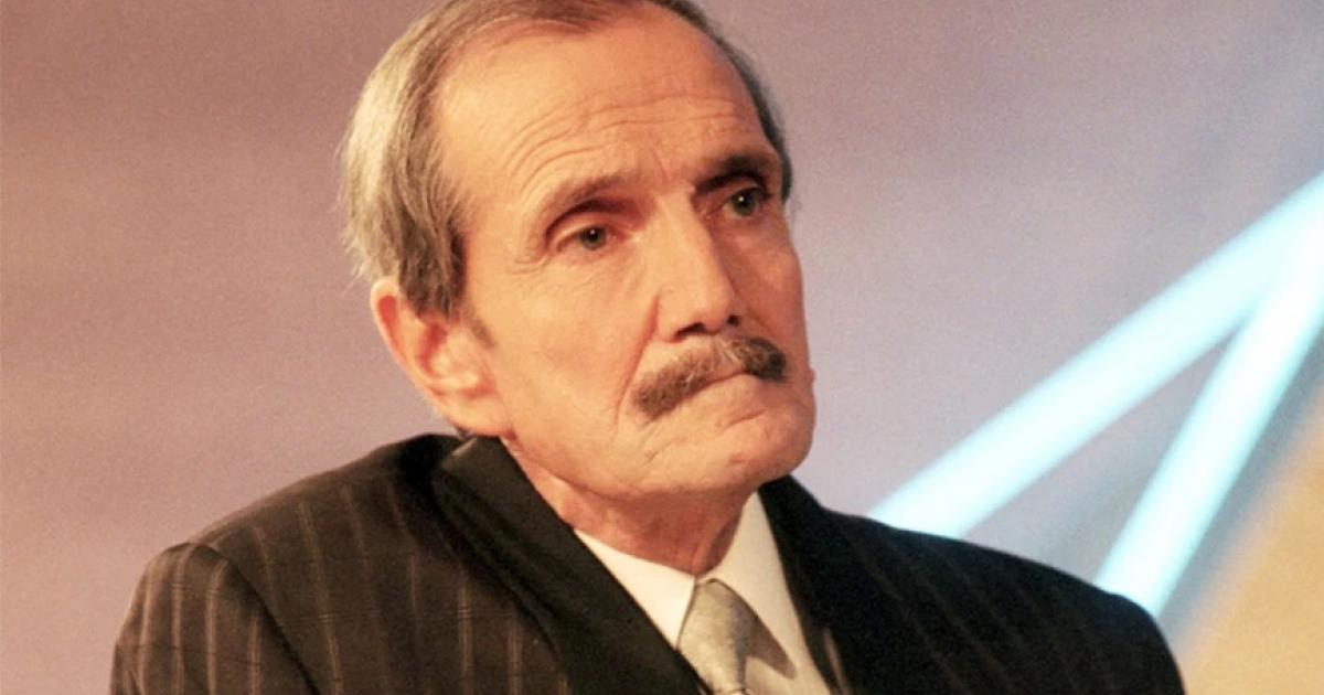 Νίκος Φώσκολος: Η αδημοσίευτη φωτογραφία του στο σπίτι του 10 χρόνια μετά τον θάνατό του | Alfavita