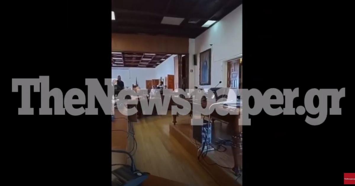 Βόλος: Σε «ρινγκ» μετατράπηκε το δημοτικό συμβούλιο - «Άντε γ@μ@σου μ ...