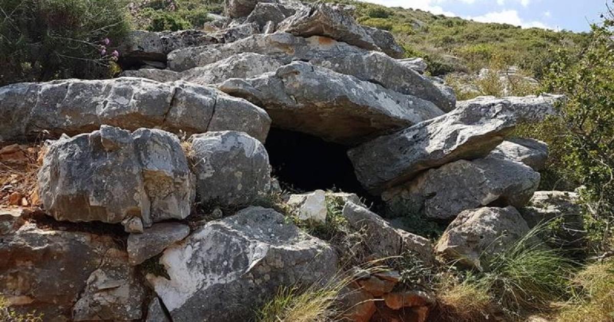 Το αρχαιολογικό μυστήριο με τα Δρακόσπιτα της νότιας Εύβοιας | Alfavita