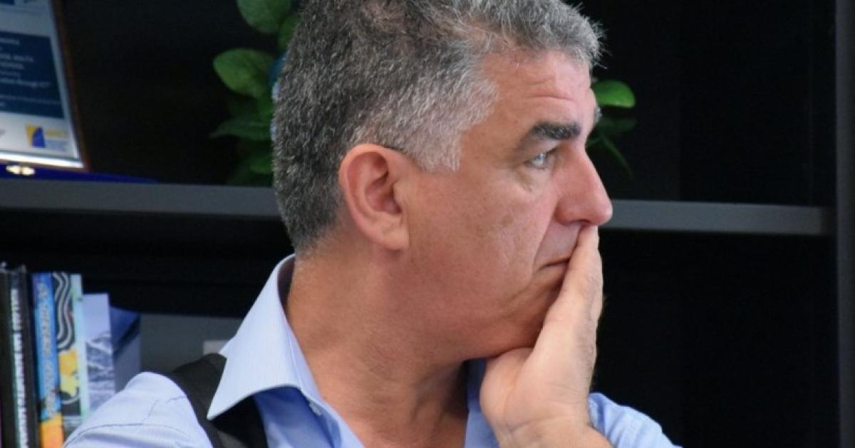 Σοβαρό τροχαίο ατύχημα του Γ.Γ του υπουργείου Παιδείας Γιάννη Κατσαρου ...