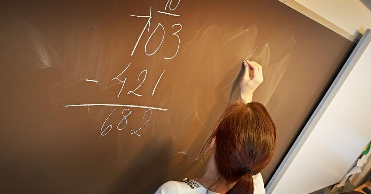 Με διάσειση και αγχώδη διαταραχή καθηγήτρια μετά την πτώση σχολικού ...
