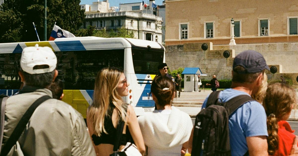 Τέλος οι καύσωνες; Τι προβλέπουν τα μερομήνια για το καλοκαίρι 2025 | Alfavita