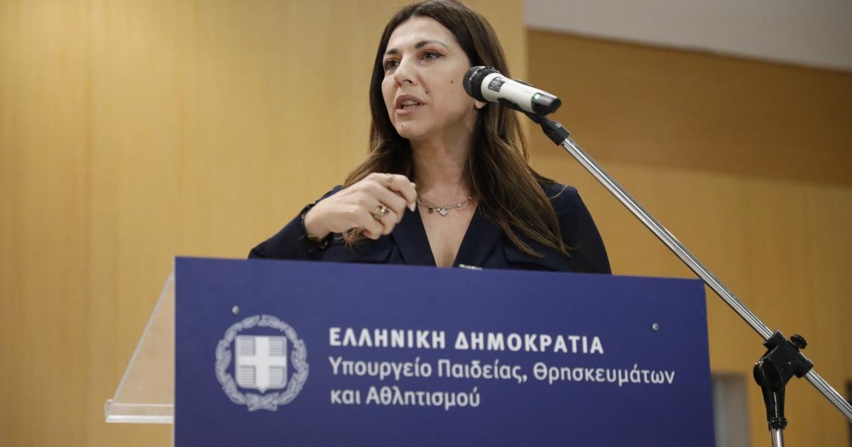 Ζαχαράκη: «Τον Αύγουστο 10.000 διορισμοί εκπαιδευτικών» - «Συνάδελφός τους είμαι και καταλαβαίνω ...