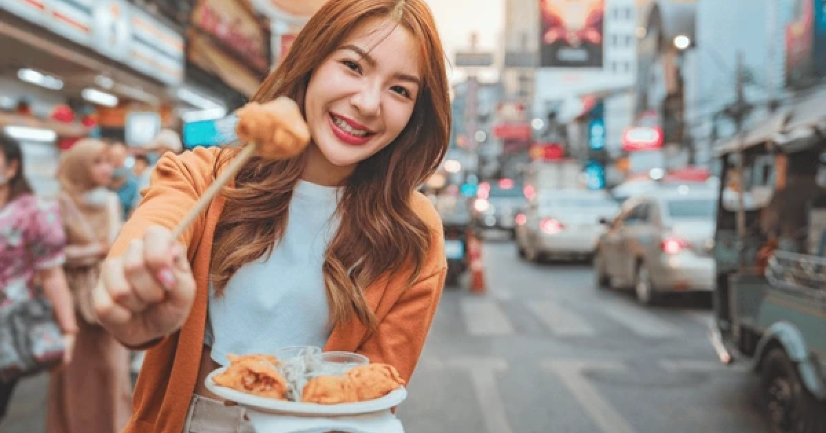 Ταξιδεύεις, τρως και πληρώνεσαι: Ονειρική δουλειά σε στέλνει στην Ασία με όλα τα έξοδα πληρωμένα ...