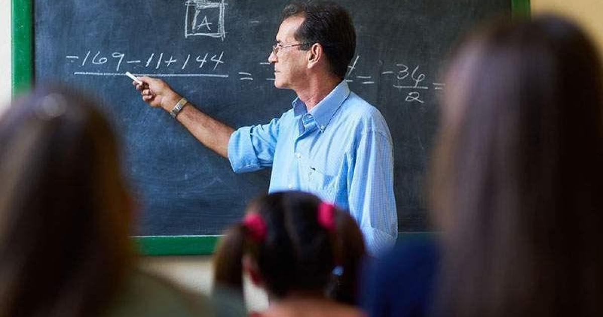 Σχολεία: Τι αλλάζει με τις αναθέσεις μαθημάτων στους εκπαιδευτικούς το 2025-2026 | Alfavita