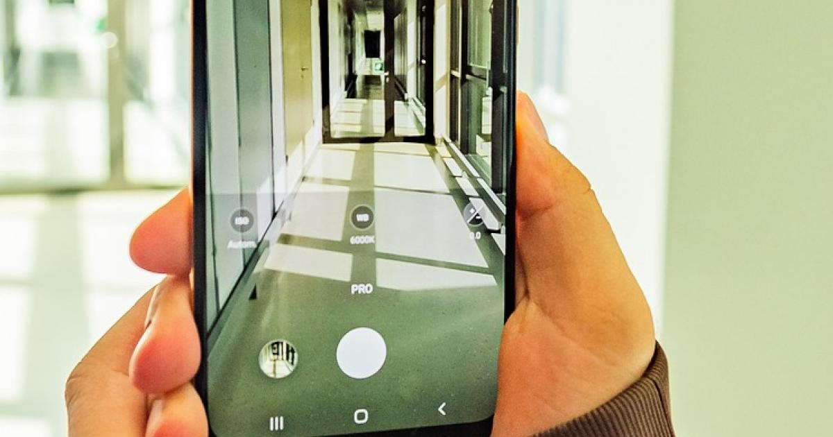Πώς λέγεται στα ελληνικά η λέξη smartphone; | Alfavita