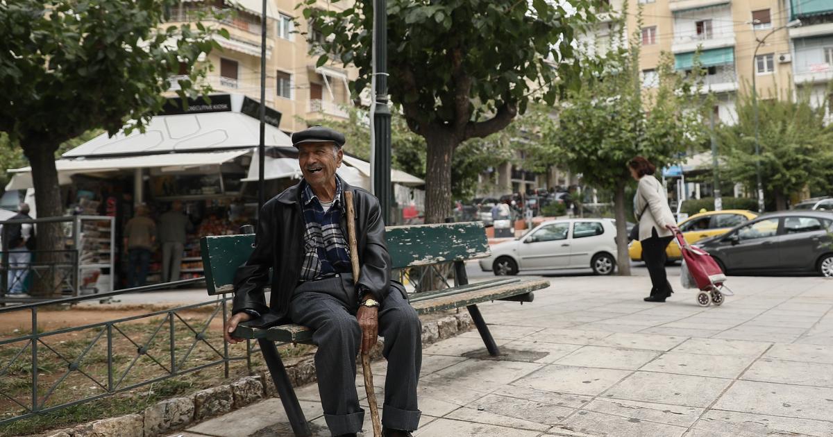 «Ξεπαγώνουν» τα χαμένα ένσημα του ΟΓΑ – Πρόωρη σύνταξη για χιλιάδες ...