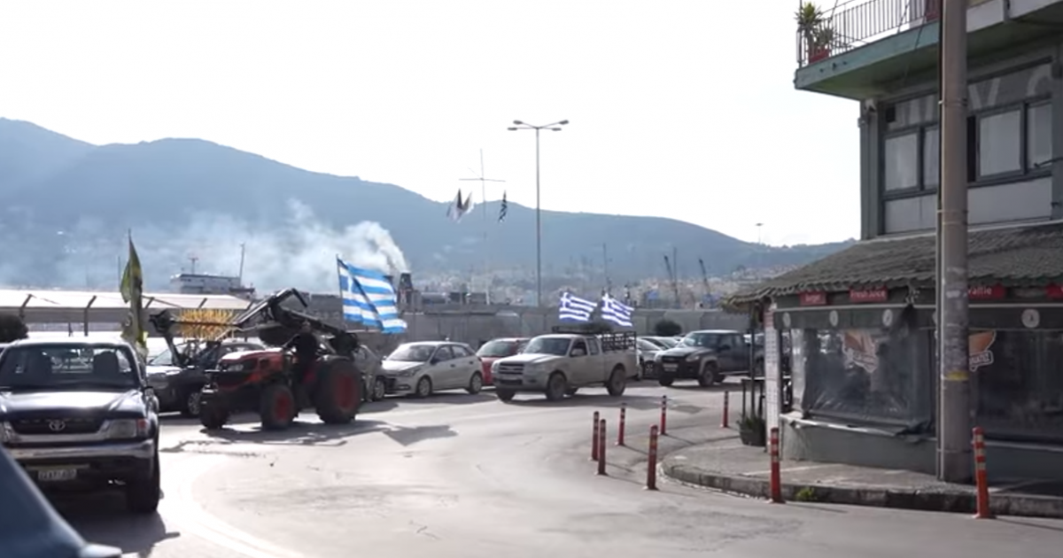 Λιμάνι Μυτιλήνης σε αποκλεισμό: Αγρότες μπλόκαραν την πρόσβαση – Πλοίο ...