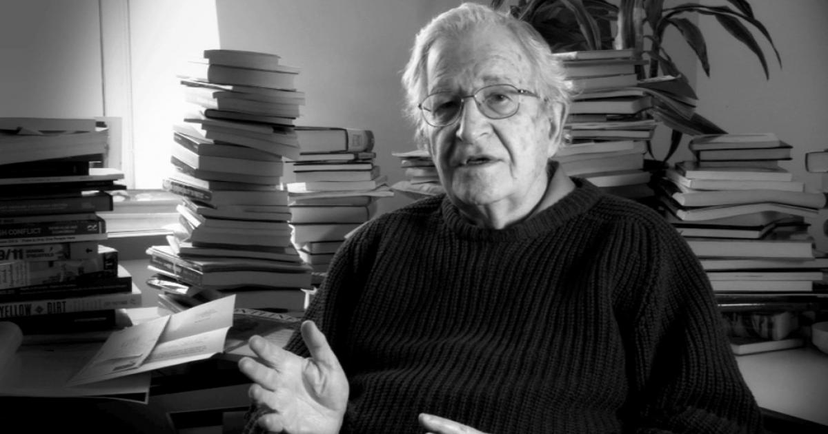 Noam Chomsky: Υποστηρίζει πως αυτό που λέμε τεχνητή νοημοσύνη είναι ...
