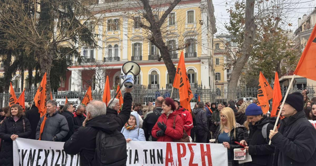 «Βροχή» κλήσεων για αξιολόγηση μέσα στις γιορτές – Στους δρόμους οι ...