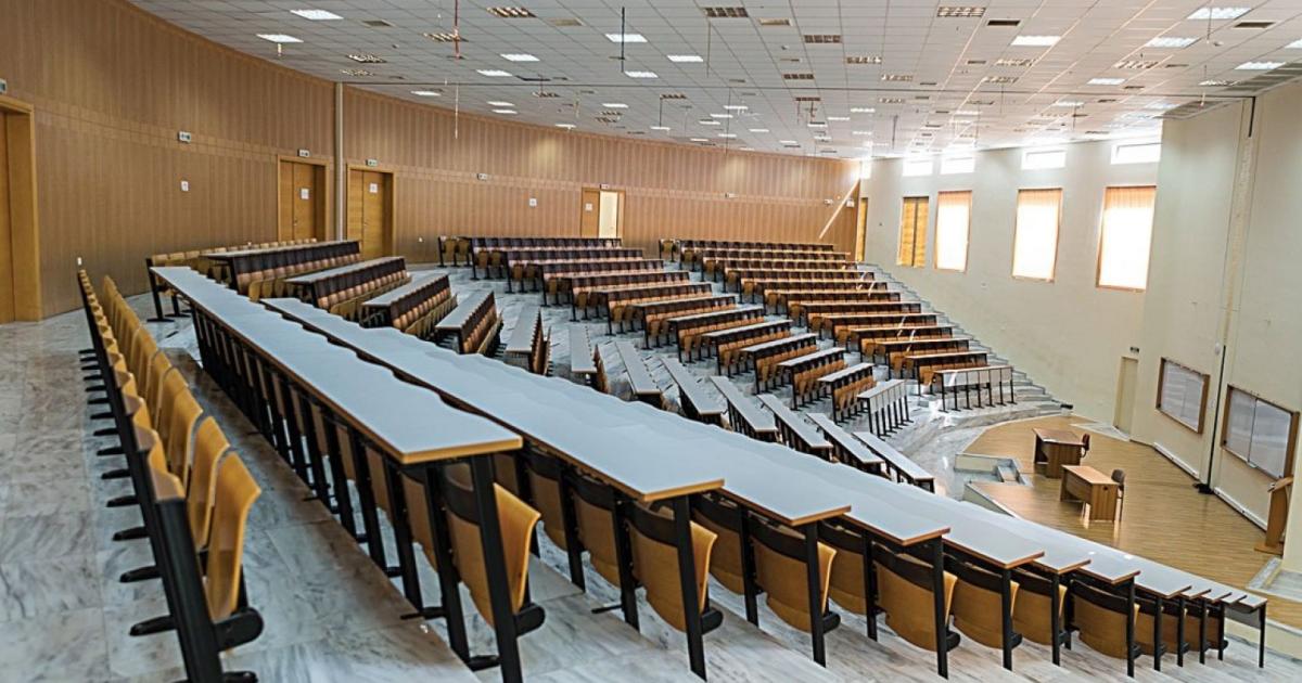 Χιλιάδες άδειες θέσεις στα ΑΕΙ: Δεν έφταιξε το δημογραφικό, αλλά κάτι ...