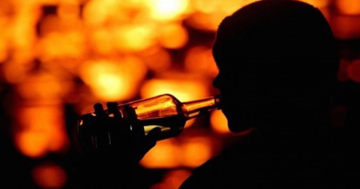 Πώς το αλκοόλ εμποδίζει την απώλεια βάρους; | Alfavita