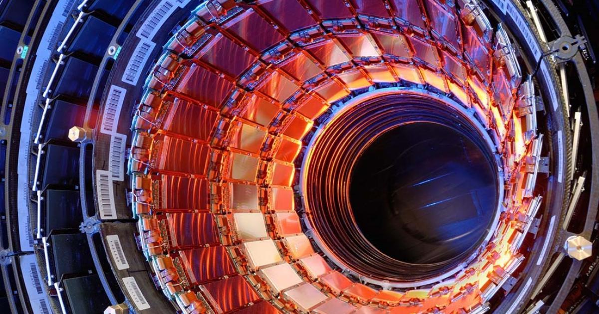 Μαθητές Λυκείου γίνονται... ερευνητές στο CERN για μία μέρα! | Alfavita