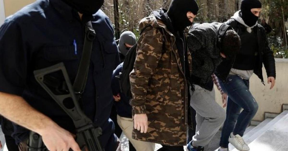 Combat 18: Αποκαλυπτικοί διάλογοι - Κατάφεραν να καταστρέψουν ...
