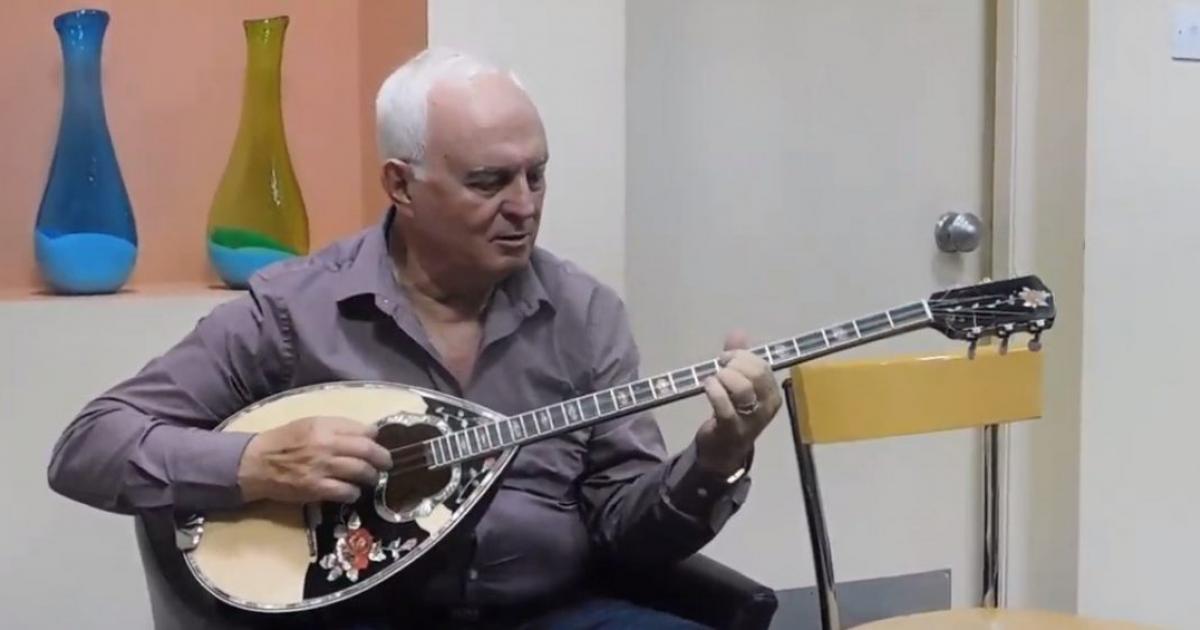 Θλίψη: "Έφυγε" ο μετρ του μπουζουκιού Γιάννης Πολυκανδριώτης | Alfavita