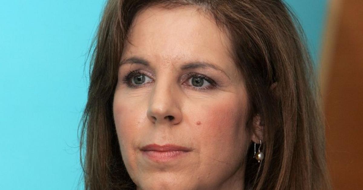 5 ερωτήματα του προέδρου της ΟΙΕΛΕ προς τη Βουλευτή κ. Χριστοφιλοπούλου ...