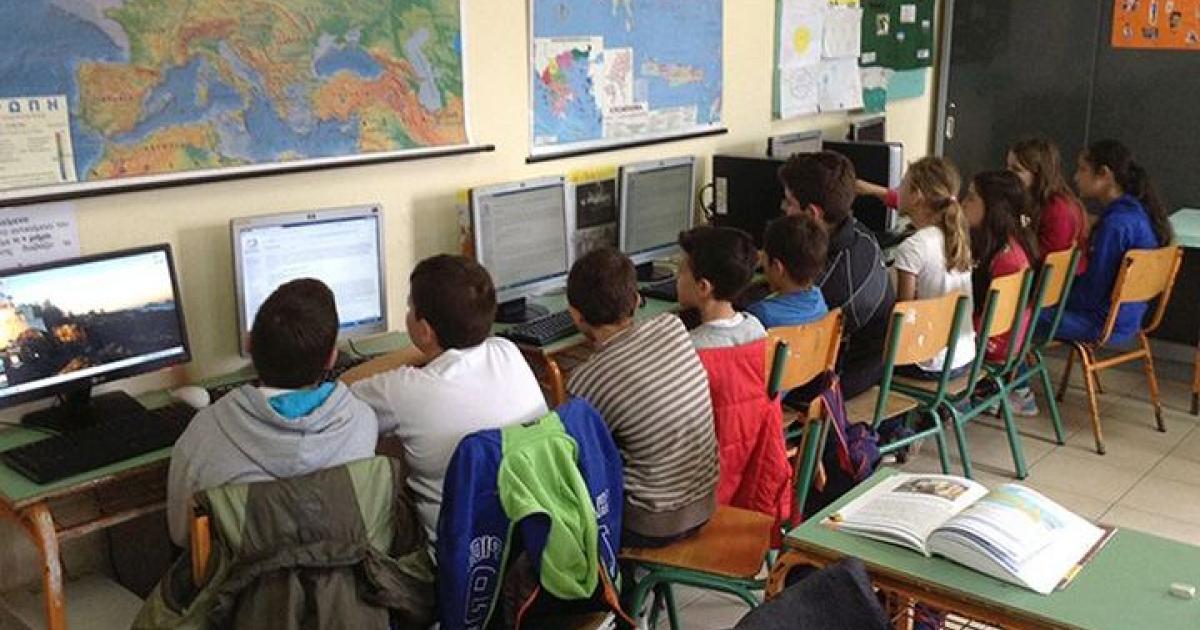 Σχολεία: Τα παιδιά μαθαίνουν καλύτερα στο χαρτί, όχι στις οθόνες | Alfavita